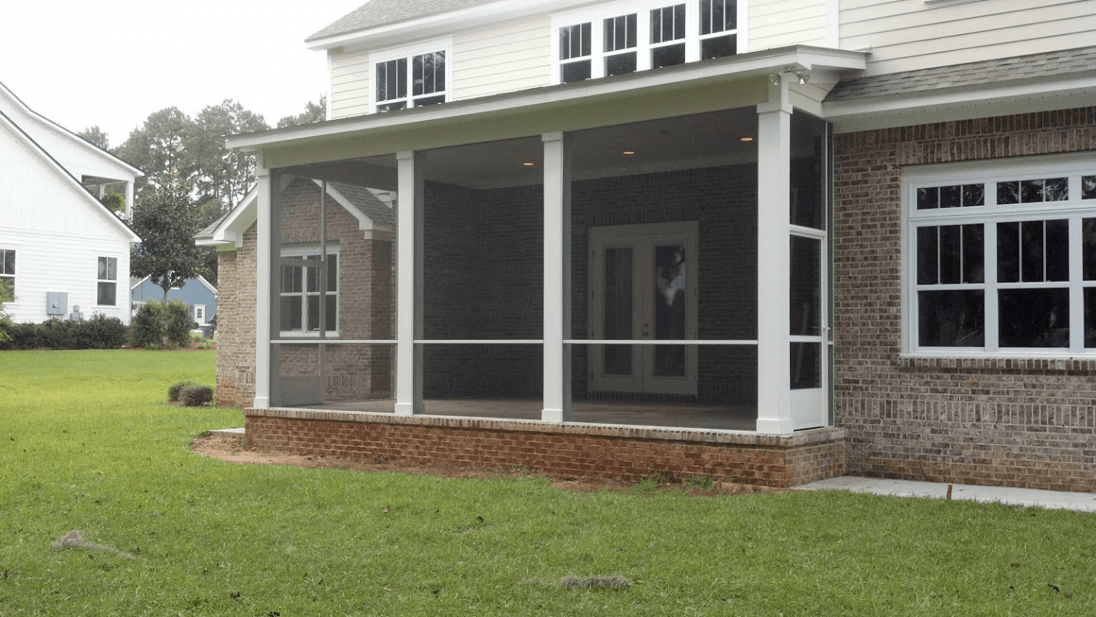 Different Types of Porch Roofs - EasyHomeTips.org