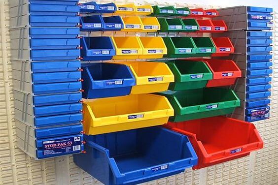 Simple Tips How to Organize Small Garage - EasyHomeTips.org